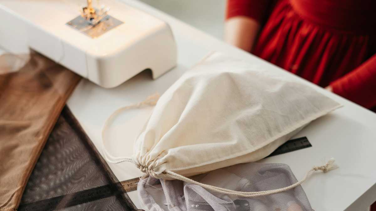 37 Simple Crafts That Teach Life Skills While Bonding